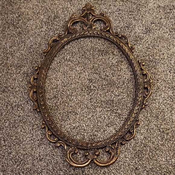 Accents | Vintage Italian Gilt Ornate Oval Brass Picture Frame | Poshmark